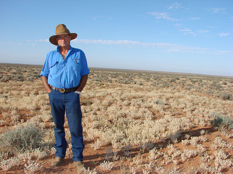 Warren ripping on Thackaringa Station, western NSW - PestSmart